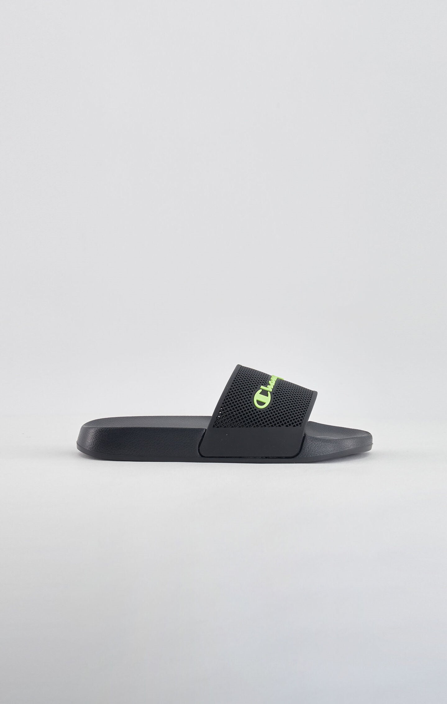 DTN21 Slides Black slide | Champion United Kingdom